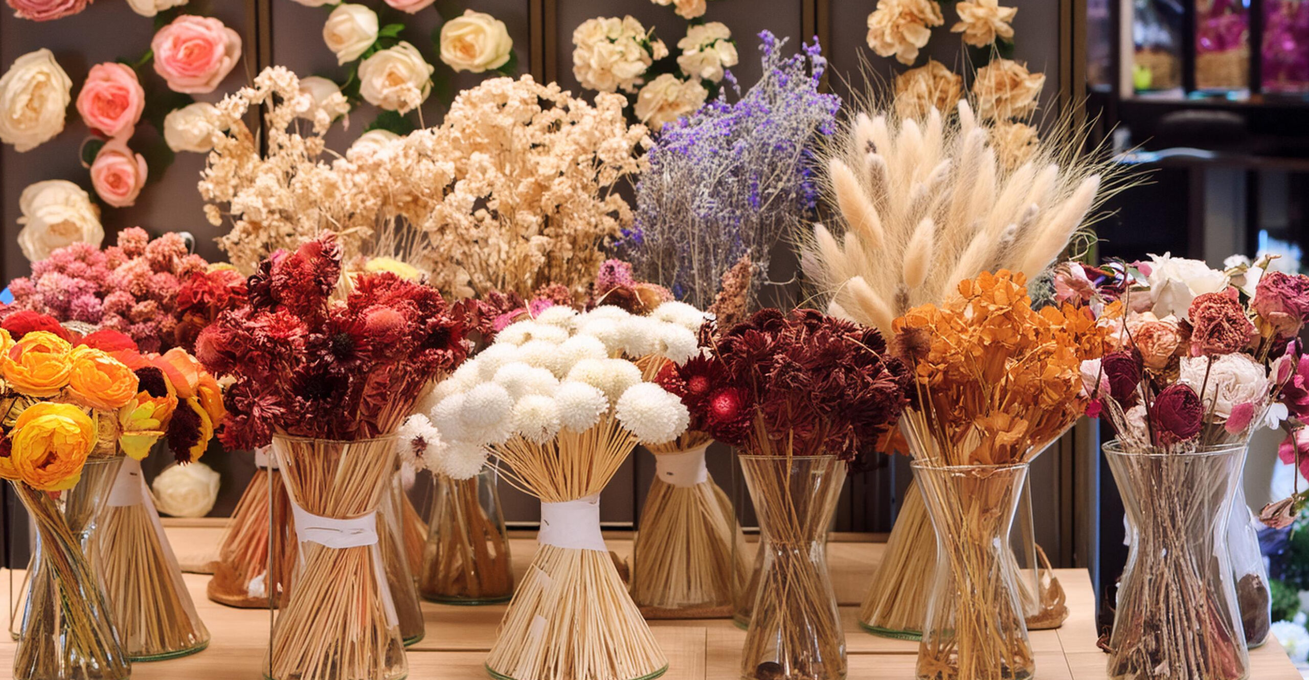 Van VLIET Webshop – Buy Flowers, Plants & Sundries Online